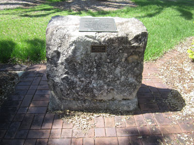 Yeronga Memorial Park, Honour Avenue & Cenotaph